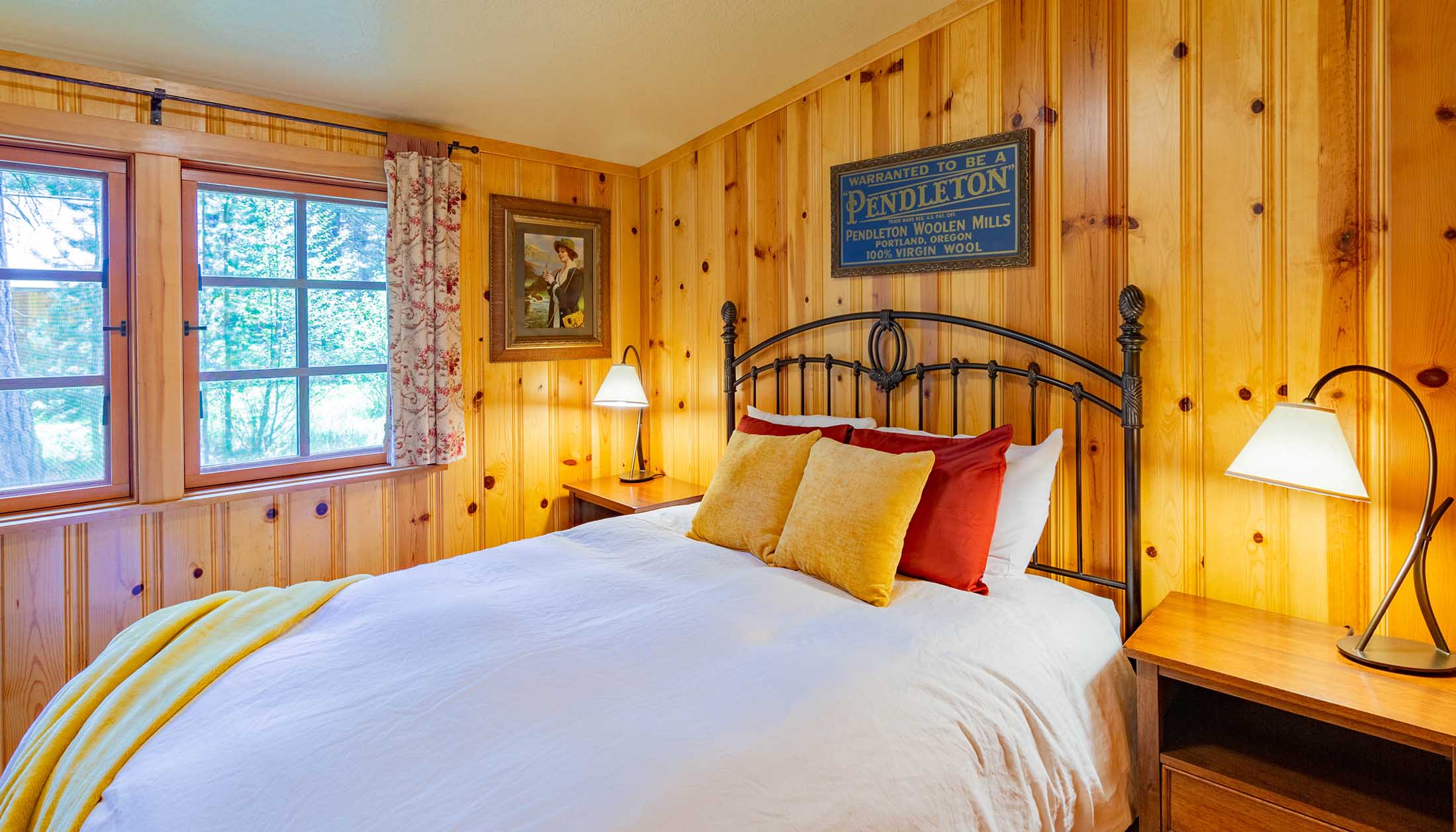 Metolius River Cabins | Lake Creek Lodge